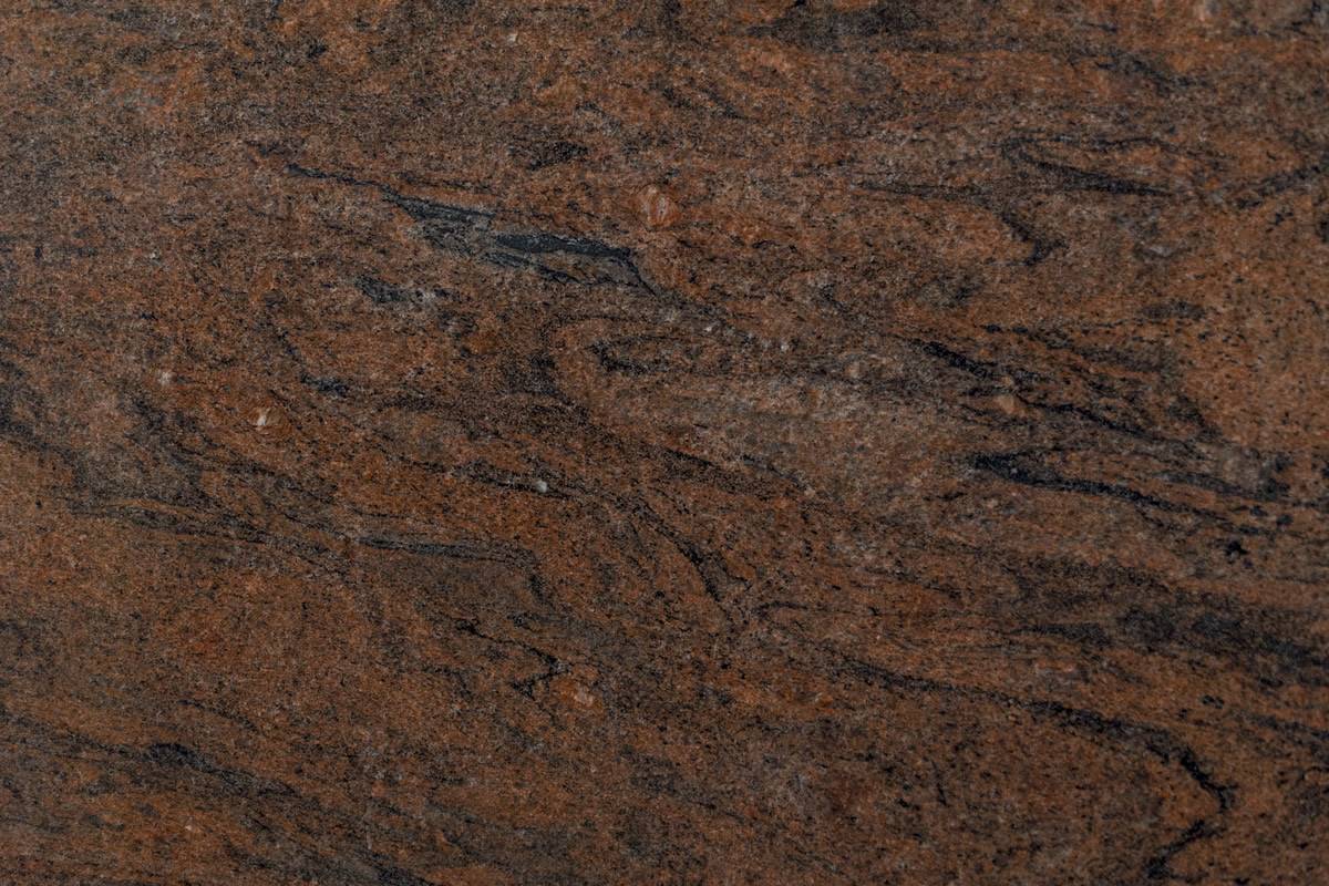 Granito Red Somoka Lámina | Mármoles Puente